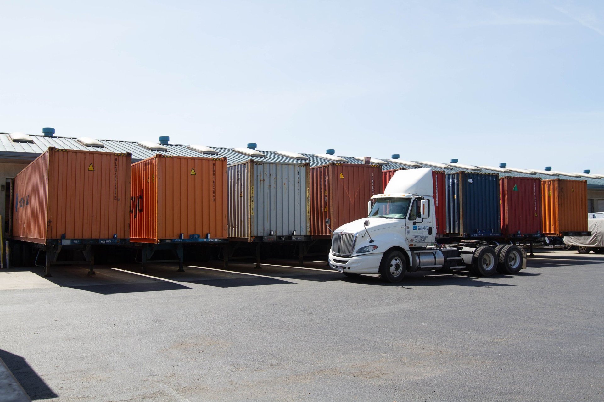 Miami Container Trucking - Drayage, Warehousing & Transloading