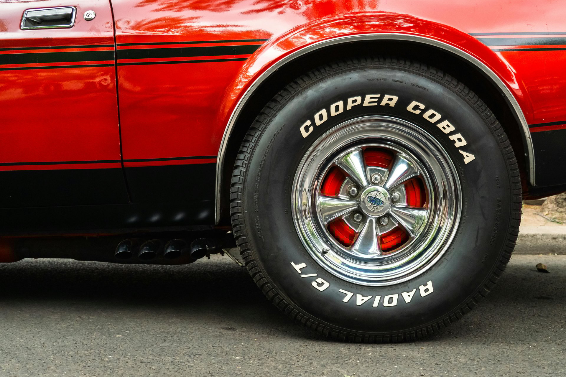 Ship Cars and Motorcycles by Air