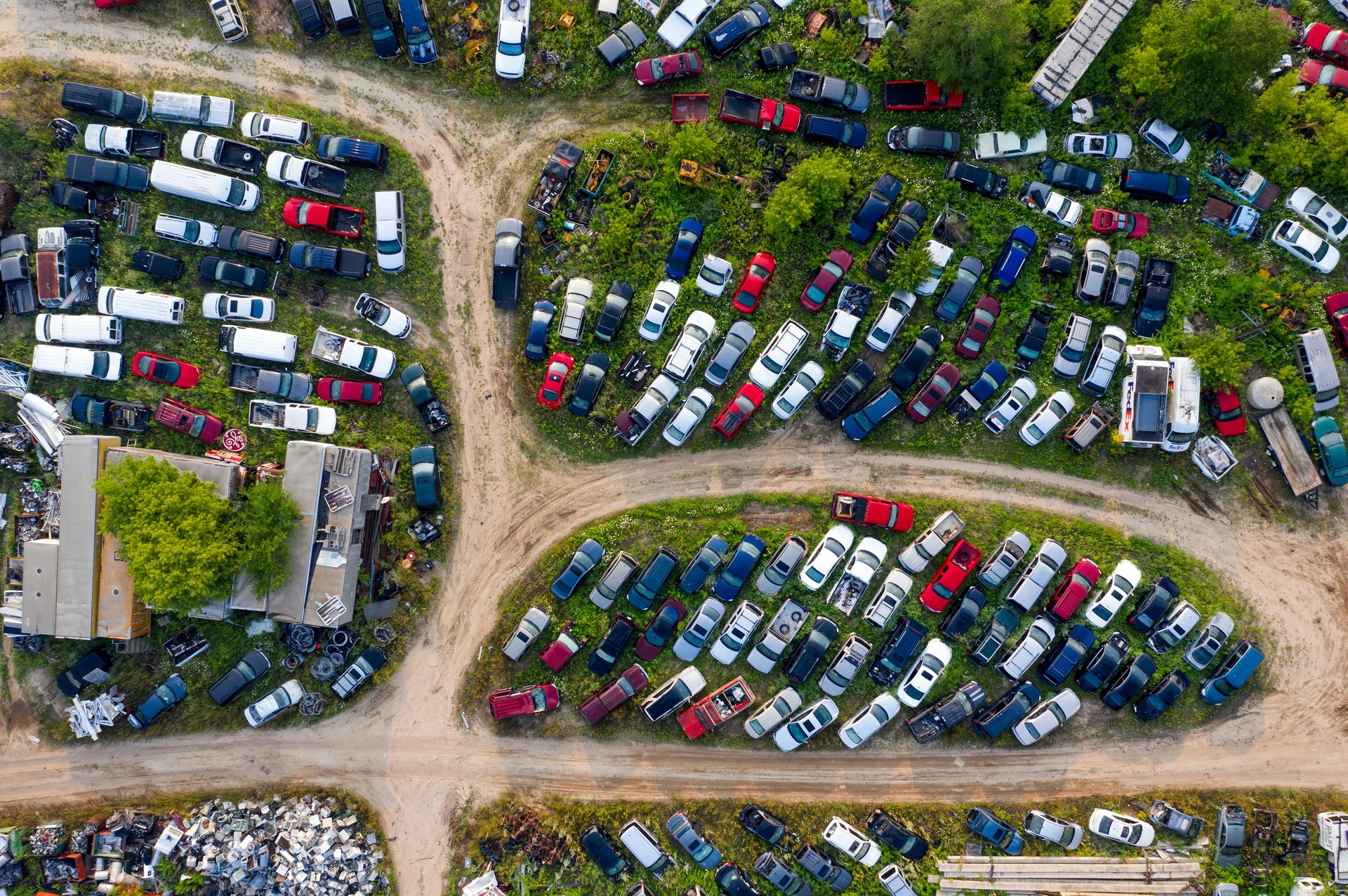 How to Value Salvage Cars: Price Guide for International Buyers